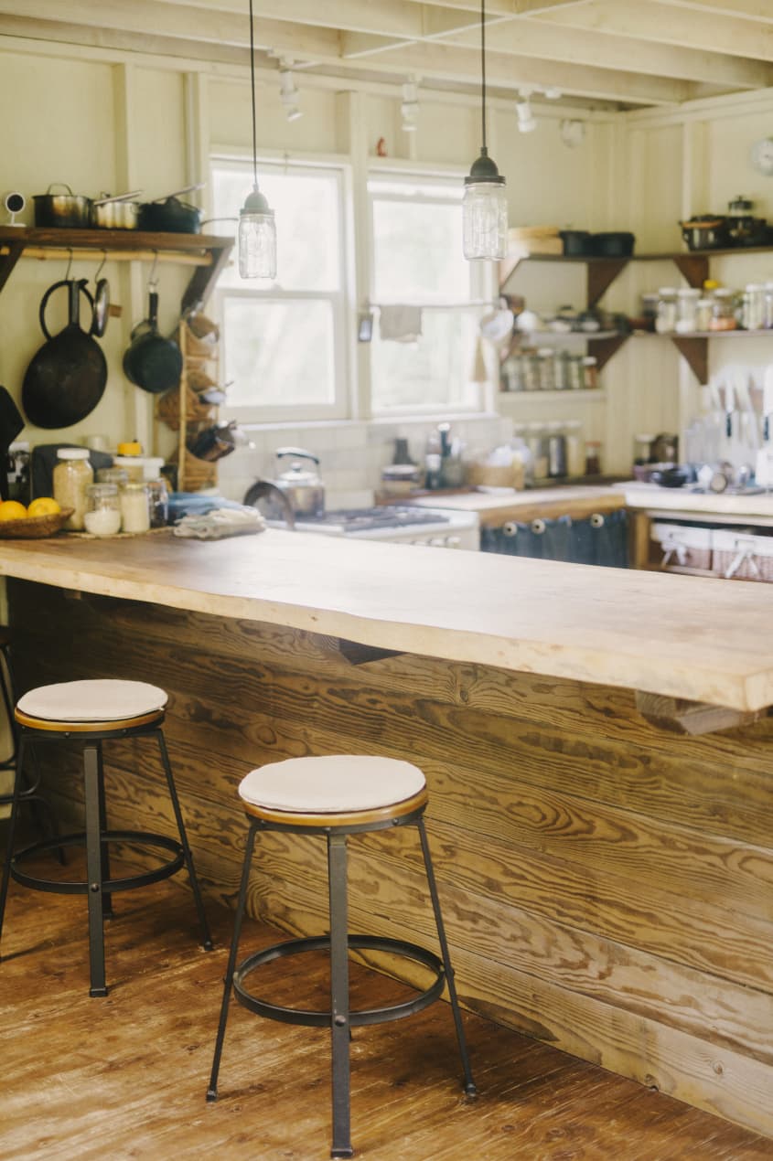 Off-Grid Hawaii Handmade Homestead House Tour | Apartment Therapy