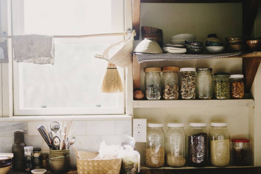 Off-Grid Hawaii Handmade Homestead House Tour | Apartment Therapy