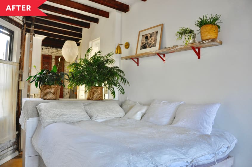 330 Square Foot Small Studio with Custom Furniture and Storage Ideas ...