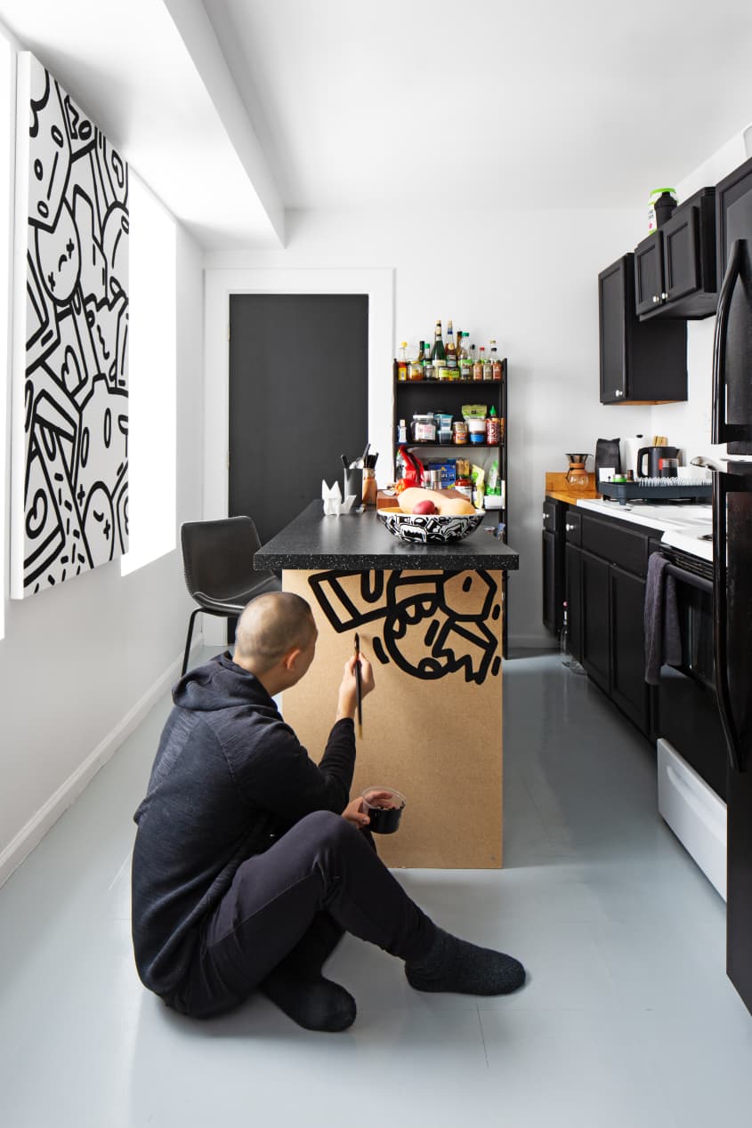 Artist Mike Han 660-Square-Foot Apartment Photos | Apartment Therapy