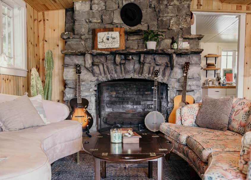 Small 1940s Tennessee Cabin Tour Photos | Apartment Therapy