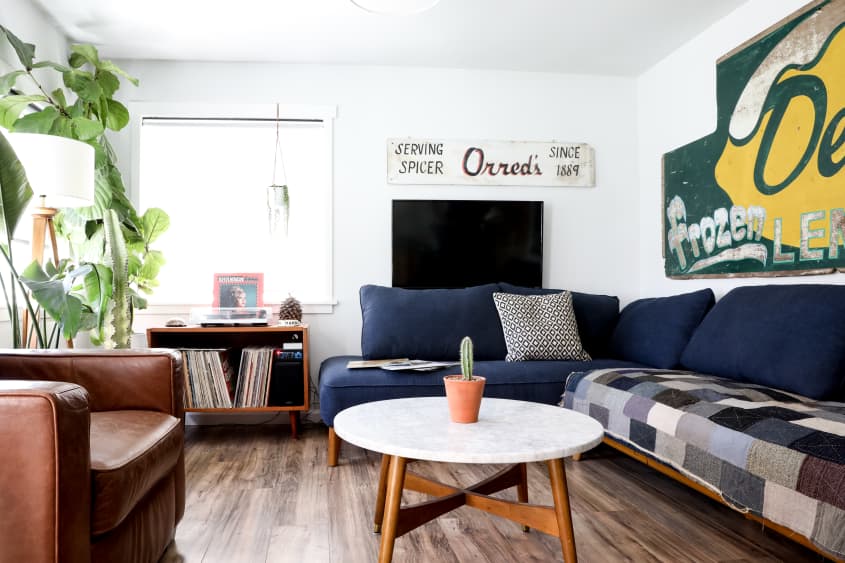 Small Seattle Mid-Century House With Backyard Inspiration | Apartment ...