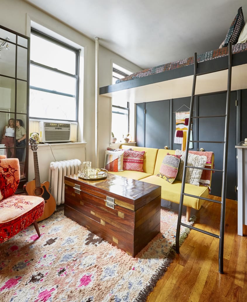 248-Square-Foot Studio Apartment Small/Cool Winner | Apartment Therapy