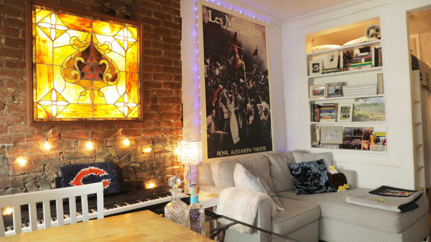 219-Square-Foot NYC Studio Apartment Tour Video and Photos | Apartment ...