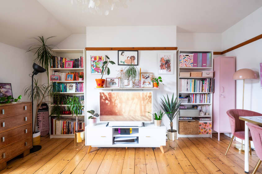 Small UK Rental Apartment Tour Photos | Apartment Therapy
