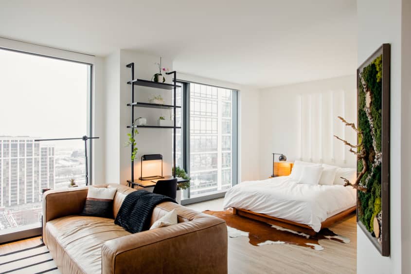 642-Square-Foot Chicago Studio Apartment Tour Photos | Apartment Therapy