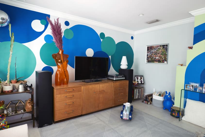 Joyful Colorful Miami Budget House | Apartment Therapy