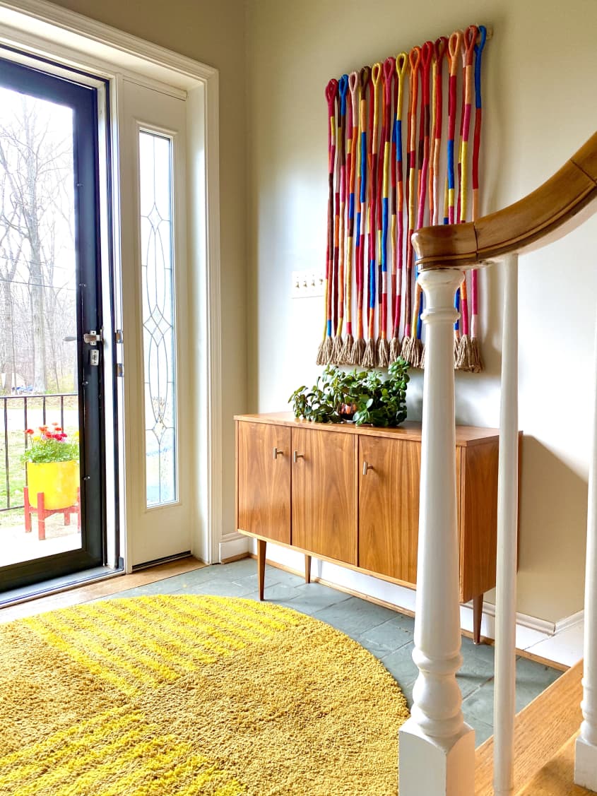 1973 Colorful Rental Single-Family House Photos | Apartment Therapy