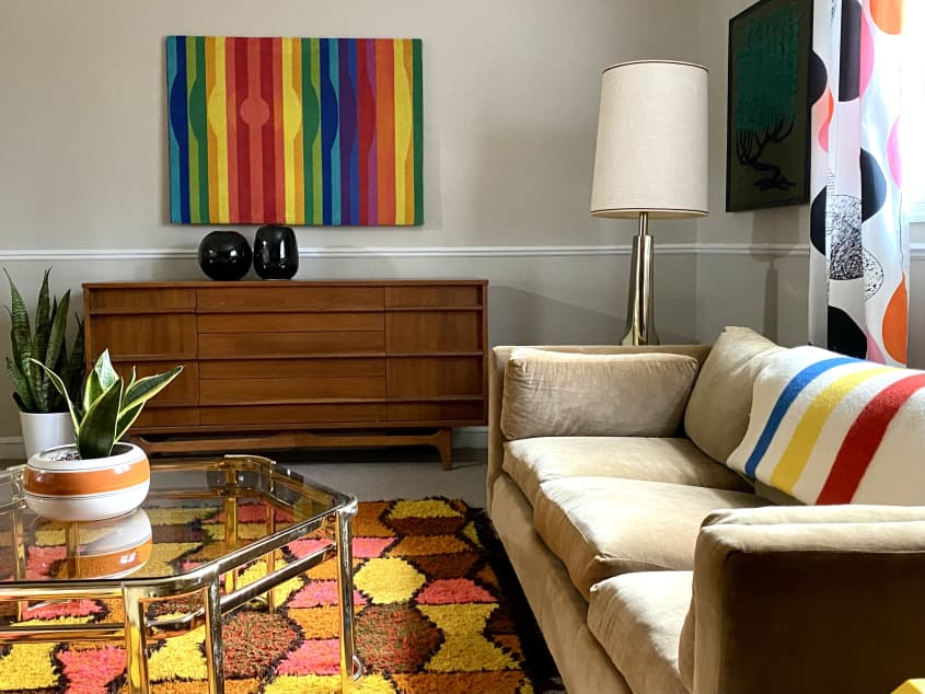 1973 Colorful Rental Single-Family House Photos | Apartment Therapy