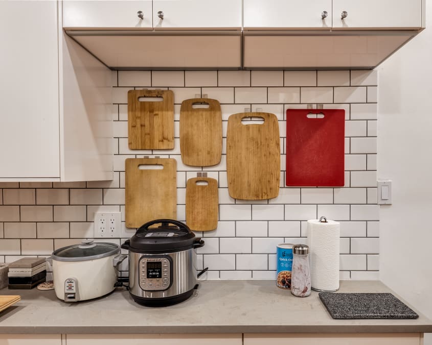 330-Square-Foot DIY Organized Apartment Tour Photos | Apartment Therapy