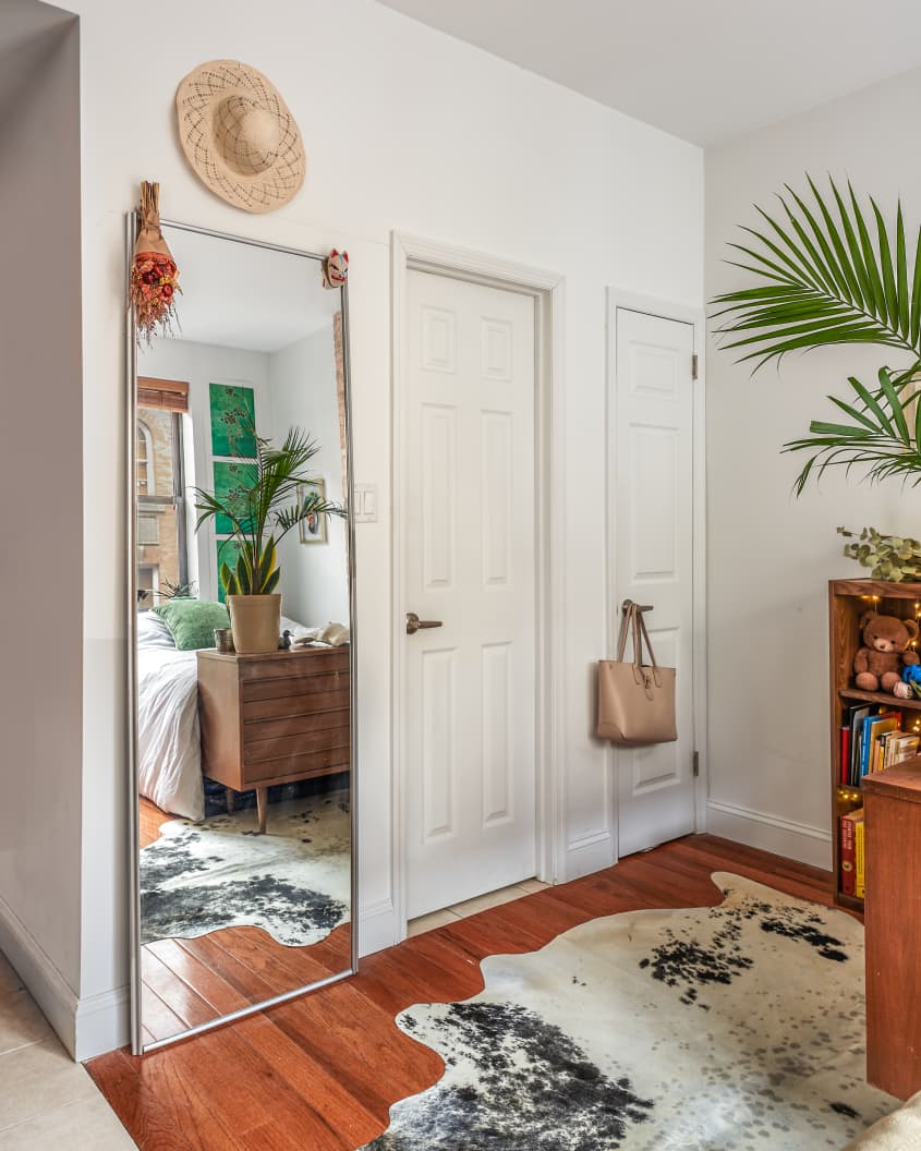 250-Square-Foot NYC Studio Apartment Photos | Apartment Therapy