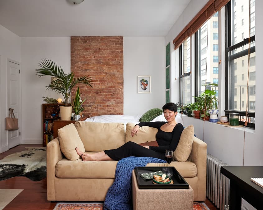 250-Square-Foot NYC Studio Apartment Photos | Apartment Therapy