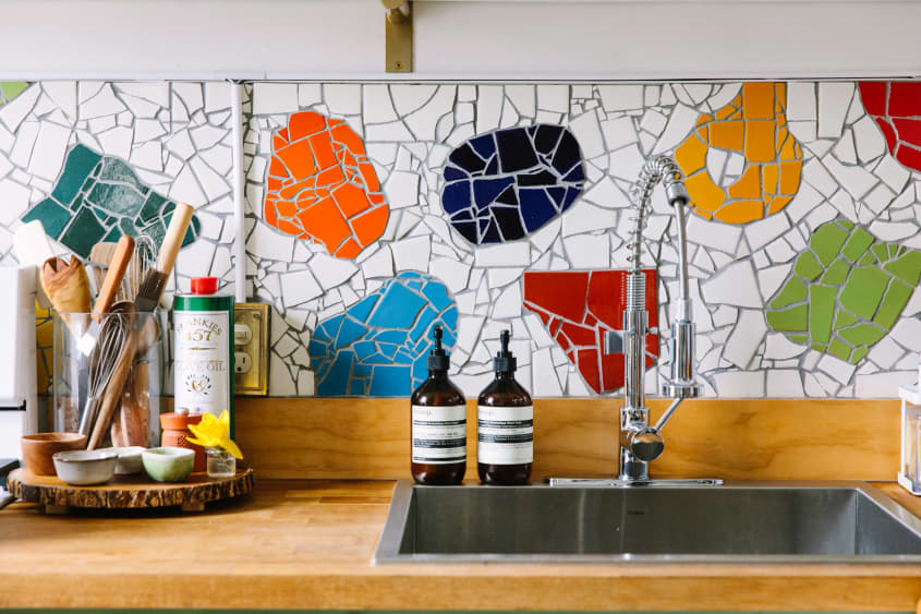 A Bold Brooklyn Rental Features One of the Coolest DIY Tile ...