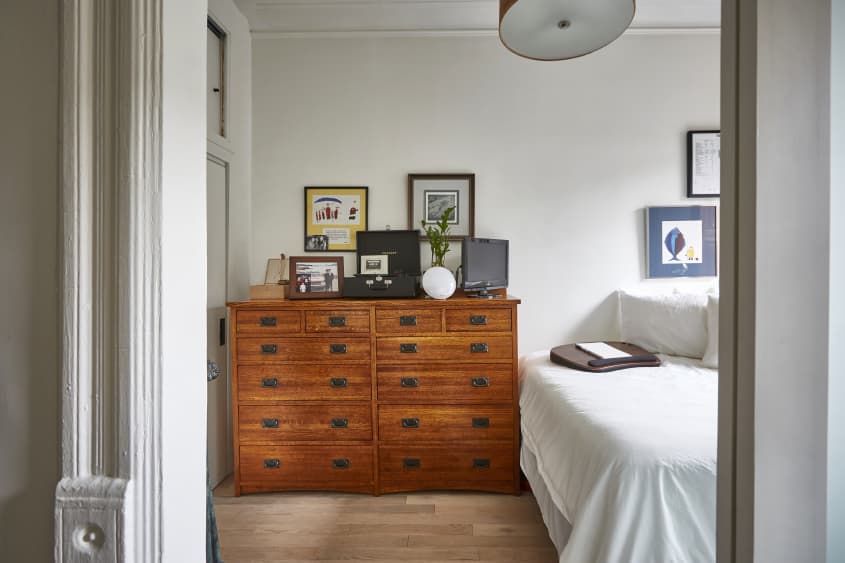 450-Square-Foot Harlem Small Apartment Tour Photos | Apartment Therapy