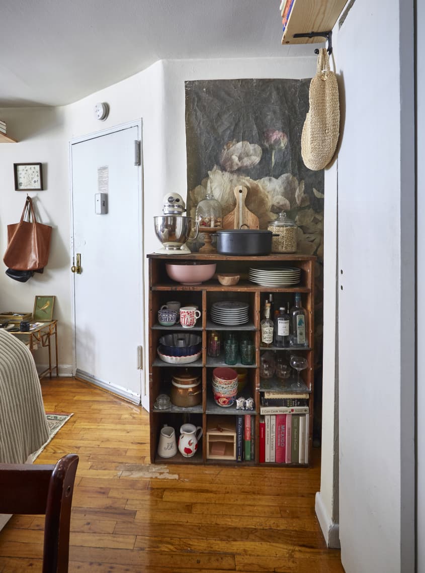 200-Square-Foot NYC Apartment Tour Photos | Apartment Therapy