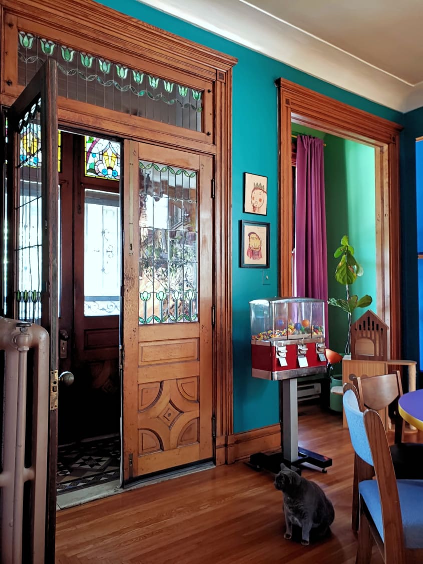 Colorful Cincinnati Apartment Tour Photos | Apartment Therapy