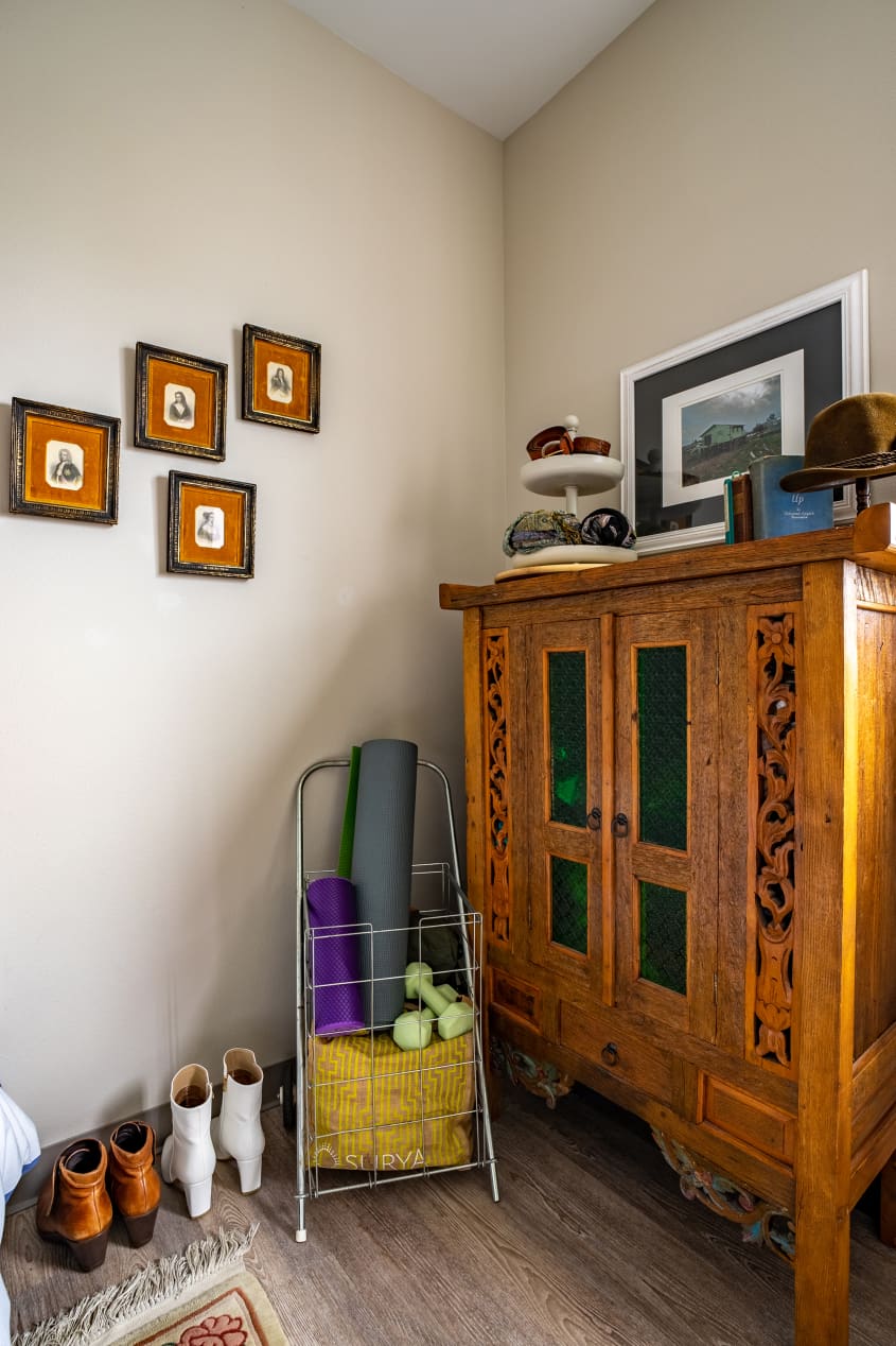 520-Square-Foot Seattle Home with Efficient Storage and a Roof Deck ...