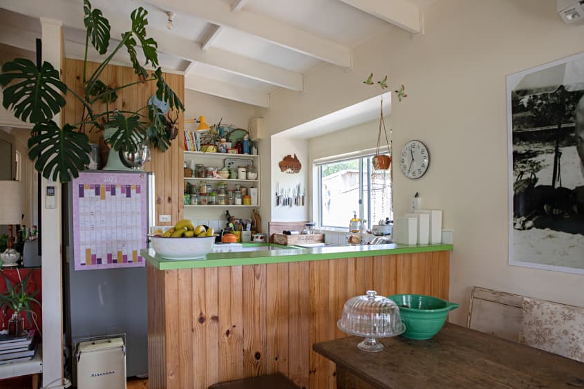 '70s Style Australian Beach Shack Photos | Apartment Therapy