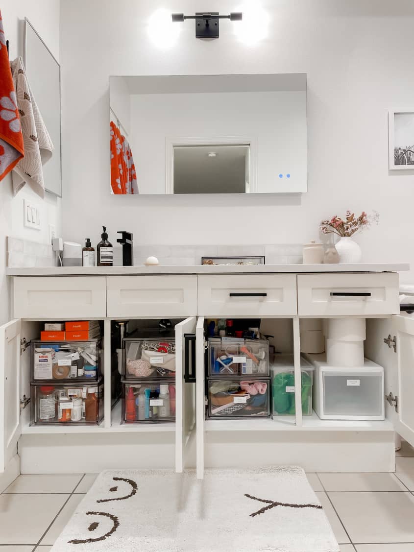 Professional Organizer Minimal Scandinavian Style Condo | Apartment Therapy