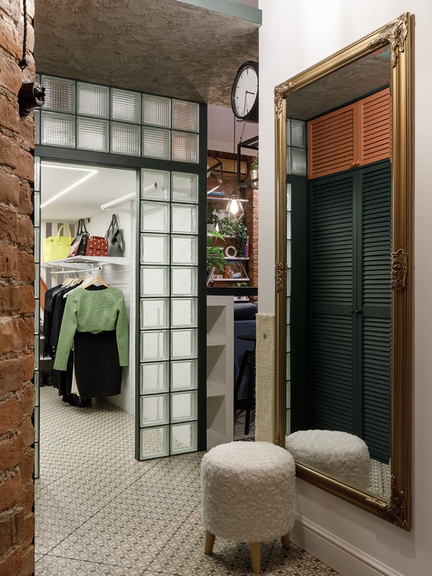 410-Square-Foot Apartment With Glass Blocks | Apartment Therapy