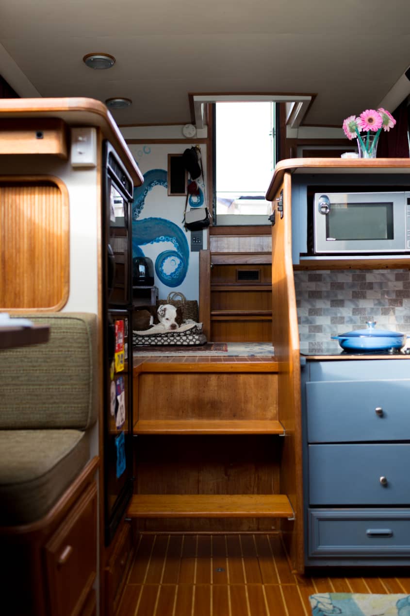Houseboat Tour - Washington DC Family Living on Boat | Apartment Therapy