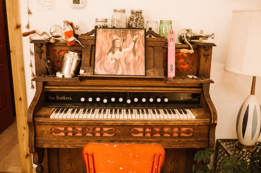 Converted Barn Home Tour of Gregory Alan Isakov | Apartment Therapy