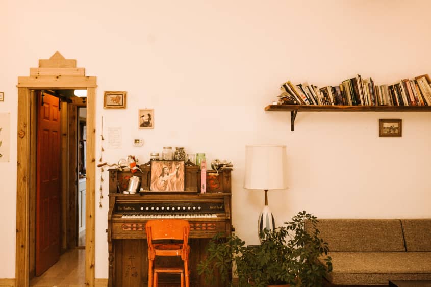 Converted Barn Home Tour of Gregory Alan Isakov | Apartment Therapy