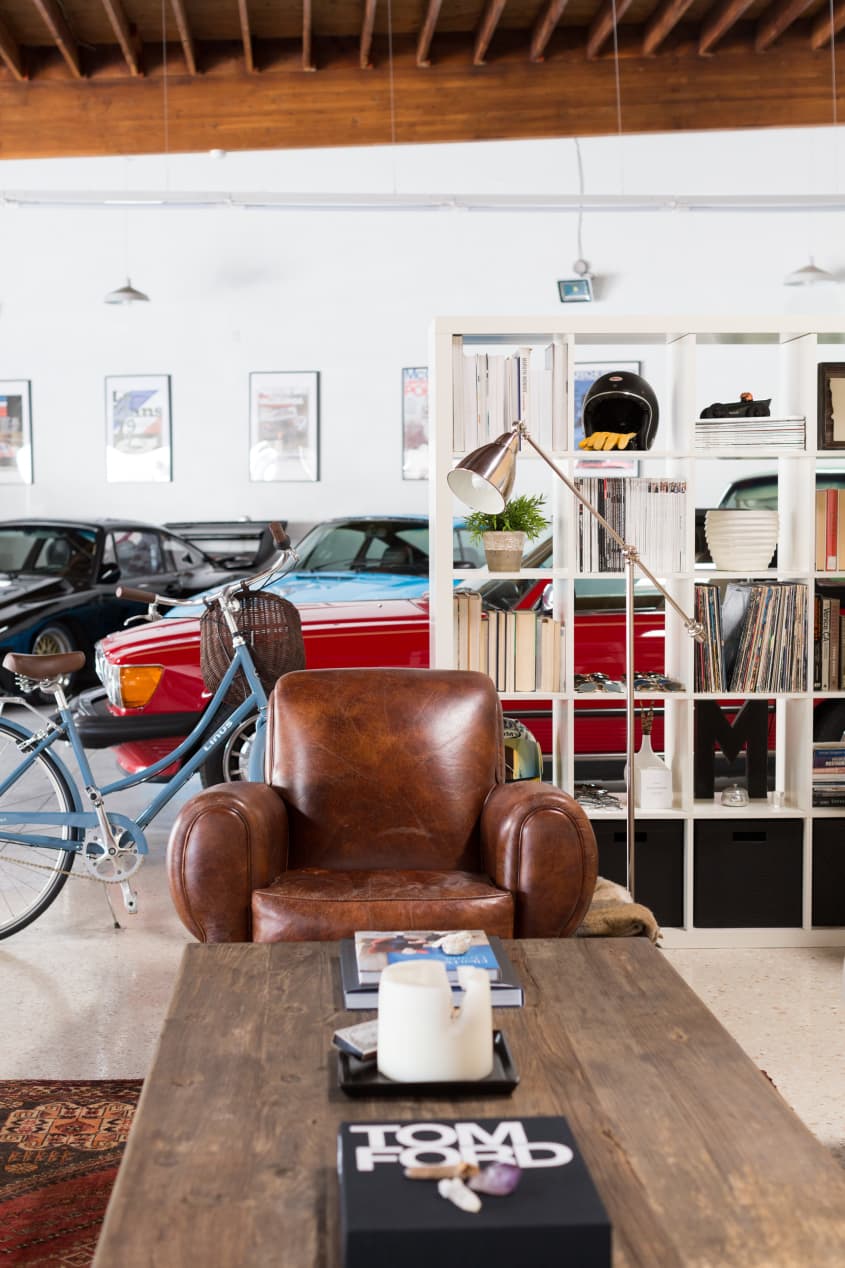 House Tour: A Former Auto Body Garage Turned Cool Home | Apartment Therapy
