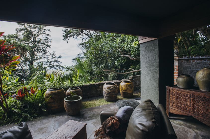 Rustic Bohemian Hawaii Home Surrounded by Jungle | Apartment Therapy