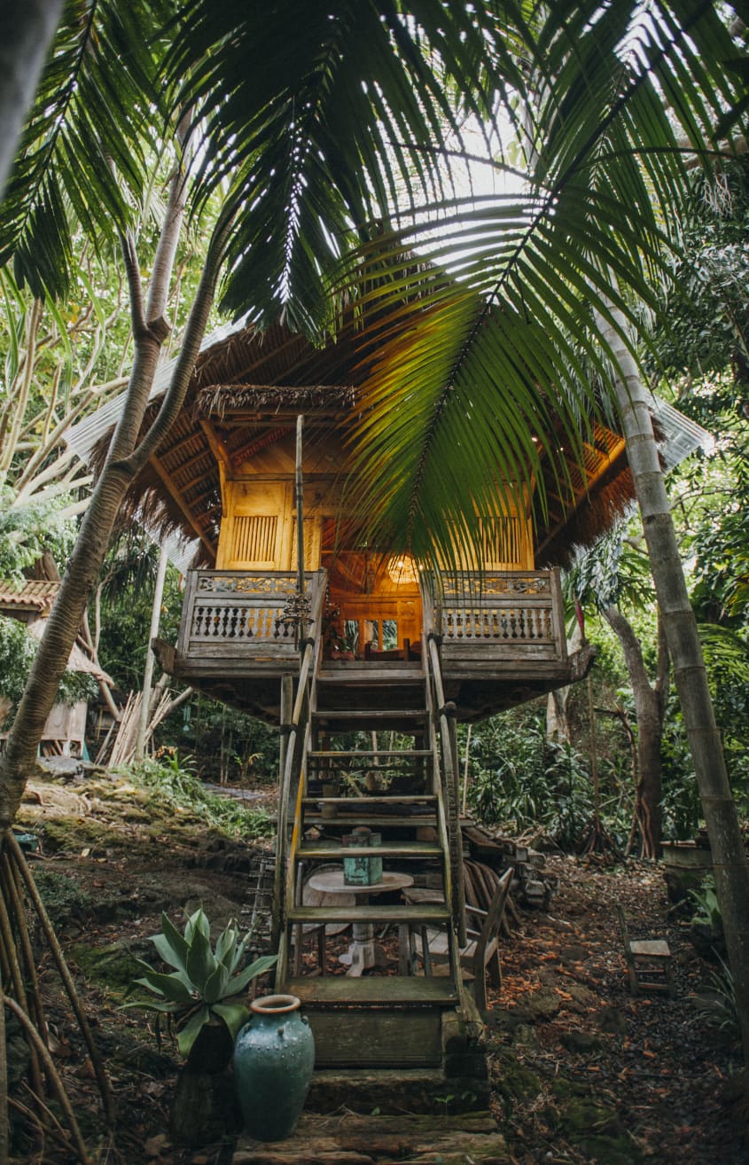 Rustic Bohemian Hawaii Home Surrounded by Jungle | Apartment Therapy