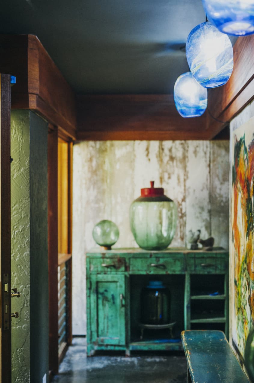 Rustic Bohemian Hawaii Home Surrounded by Jungle | Apartment Therapy