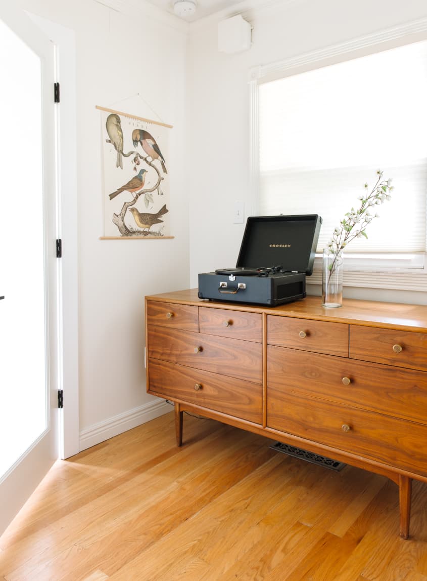 Minimal and Modern Rustic Organic Michigan Home Tour | Apartment Therapy