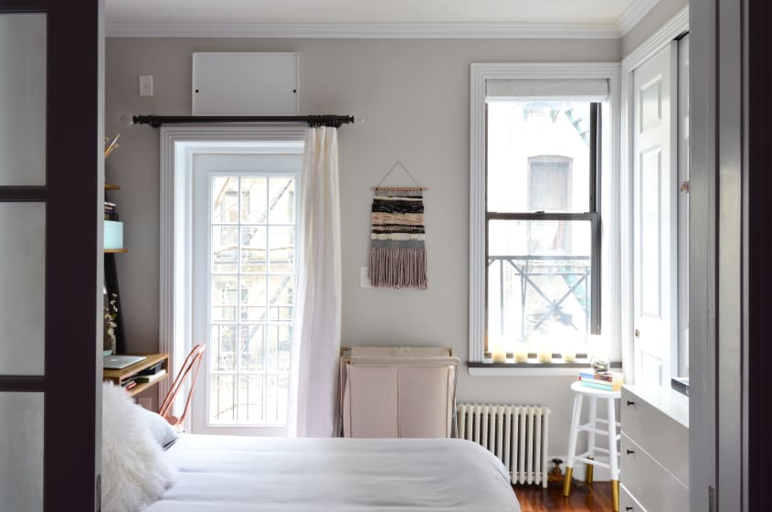 Video House Tour: A Super Small NYC Studio Apartment | Apartment Therapy