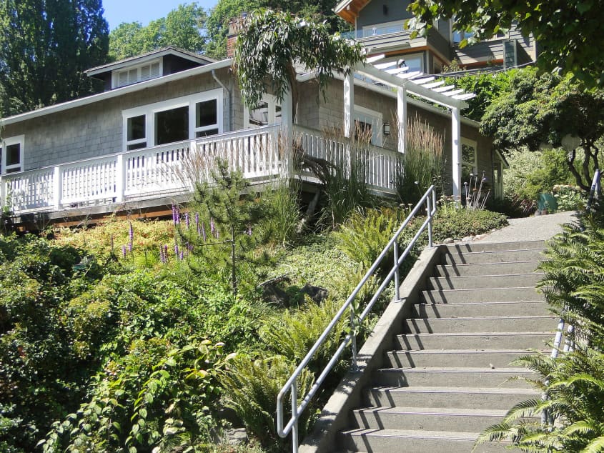 Tour a Renovated Seattle Cottage | Apartment Therapy