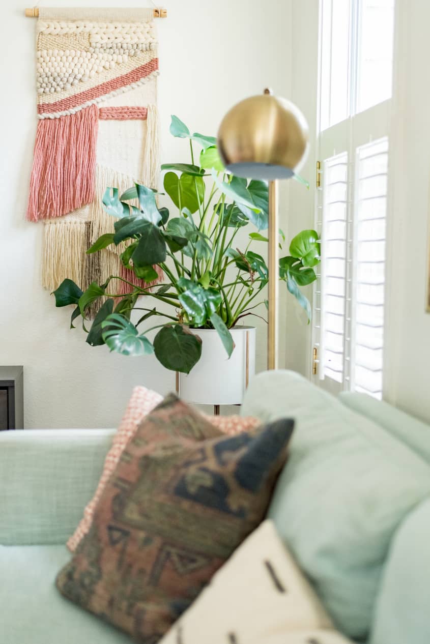 Builder-Grade House Decor Makeover Inspiration | Apartment Therapy