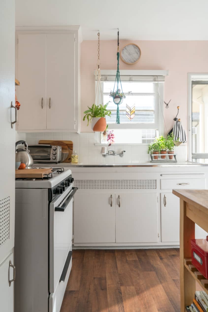 Los Angeles Studio House Tour - 400 Square Feet | Apartment Therapy