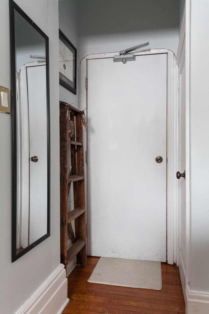 House Tour: A Tiny 190 Square Foot Studio in Toronto | Apartment Therapy