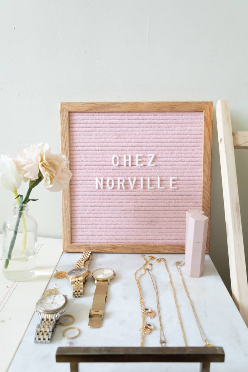 A Cozy 500-Square-Foot Brooklyn Home Is Inspired by Travel | Apartment ...