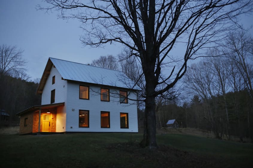 House Tour: A Hand-Built Vermont Farmhouse | Apartment Therapy