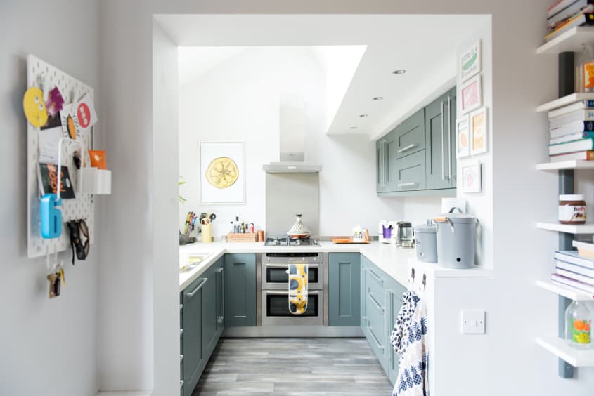 UK Tour: Dotty Dishes Founder's Bold, Colorful Home | Apartment Therapy