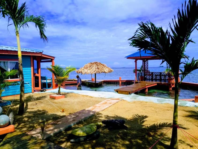 Belize Island Airbnb vacation | Apartment Therapy