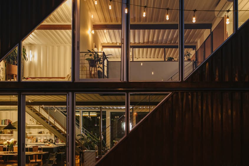 LOT-EK Constructs Family Home With 6 Shipping Containers | Apartment ...