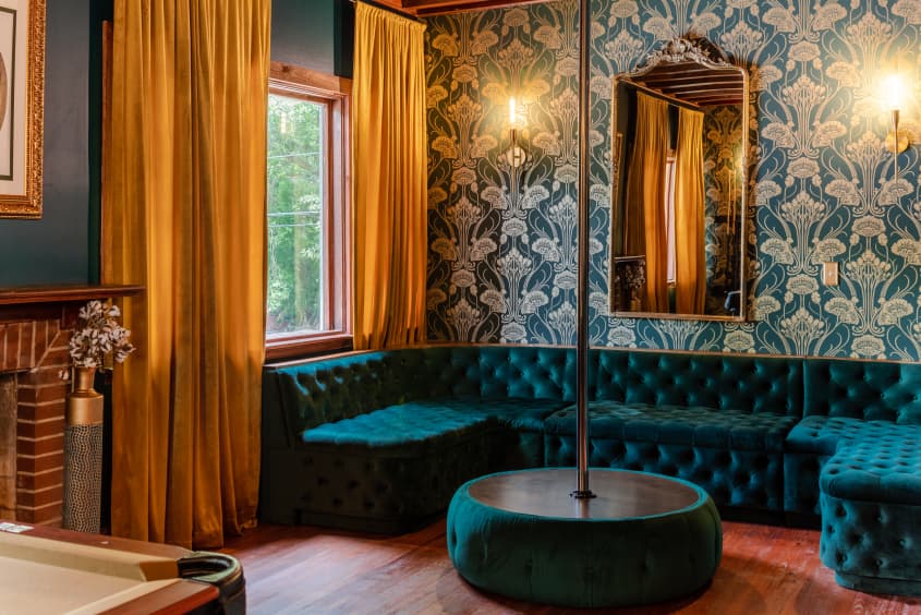 You Can Rent Outkast Member Big Boi’s Atlanta Home For $25 | Apartment ...