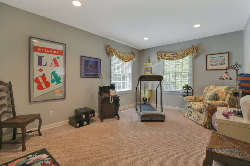 Meet The Parents House for Sale | Apartment Therapy