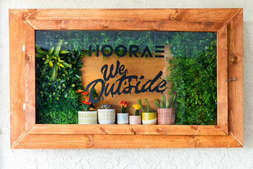 Issa Rae Just Became An Airbnb Host | Apartment Therapy