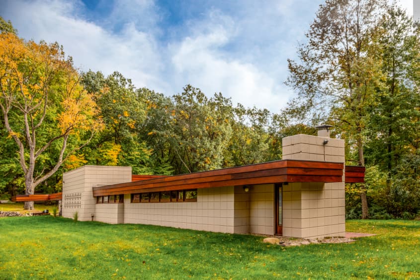 2 Frank Lloyd Wright Homes Are Selling For The Price of One | Apartment Therapy