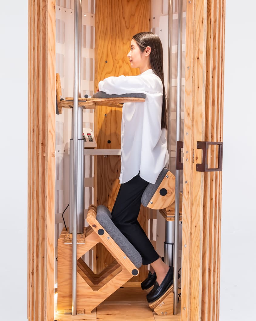 The Giraffenap Pod Lets You Rest Without Lying Down | Apartment Therapy