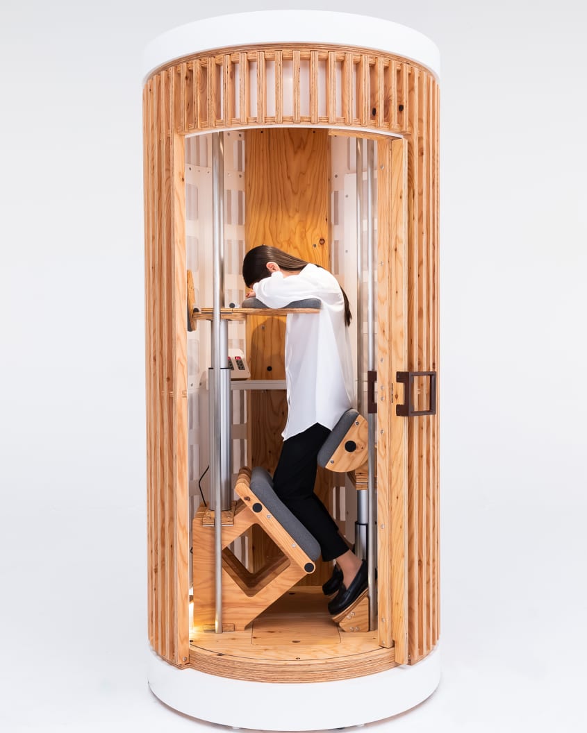 The Giraffenap Pod Lets You Rest Without Lying Down | Apartment Therapy