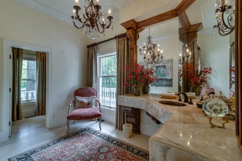 You Can Rent Reba McEntire's Former House for $3,000/Night | Apartment ...