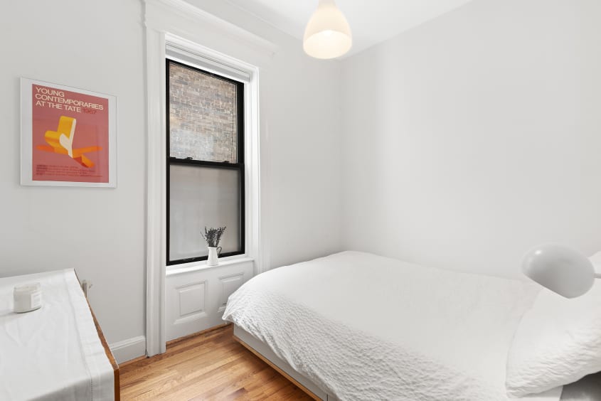 Notorious B.I.G.'s Childhood Home (226 St James Place) Rents for $4,000 ...